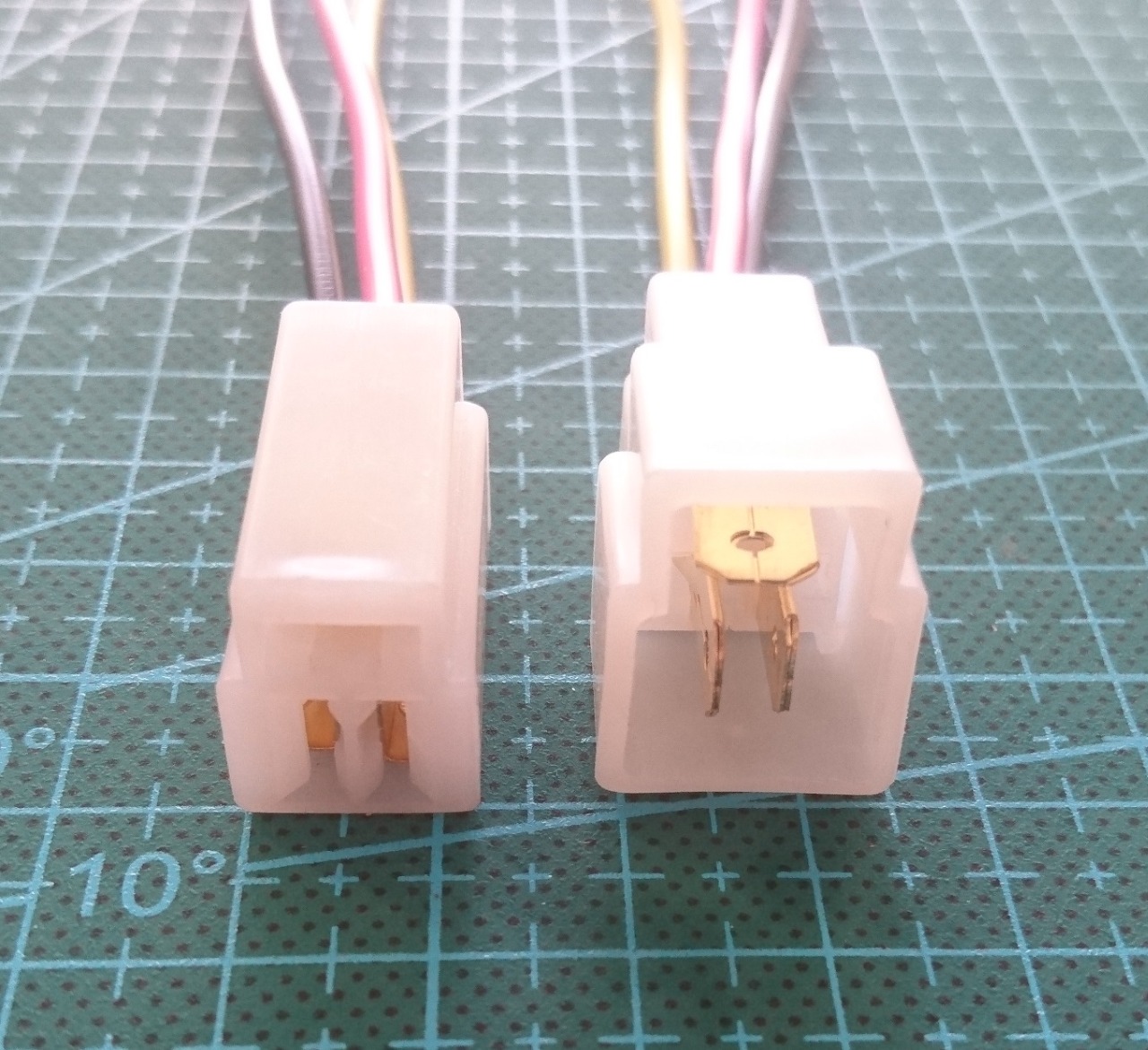 3 Lineas Conector Multiple Plastico [SQ-040][1030558] :: Micro JPM