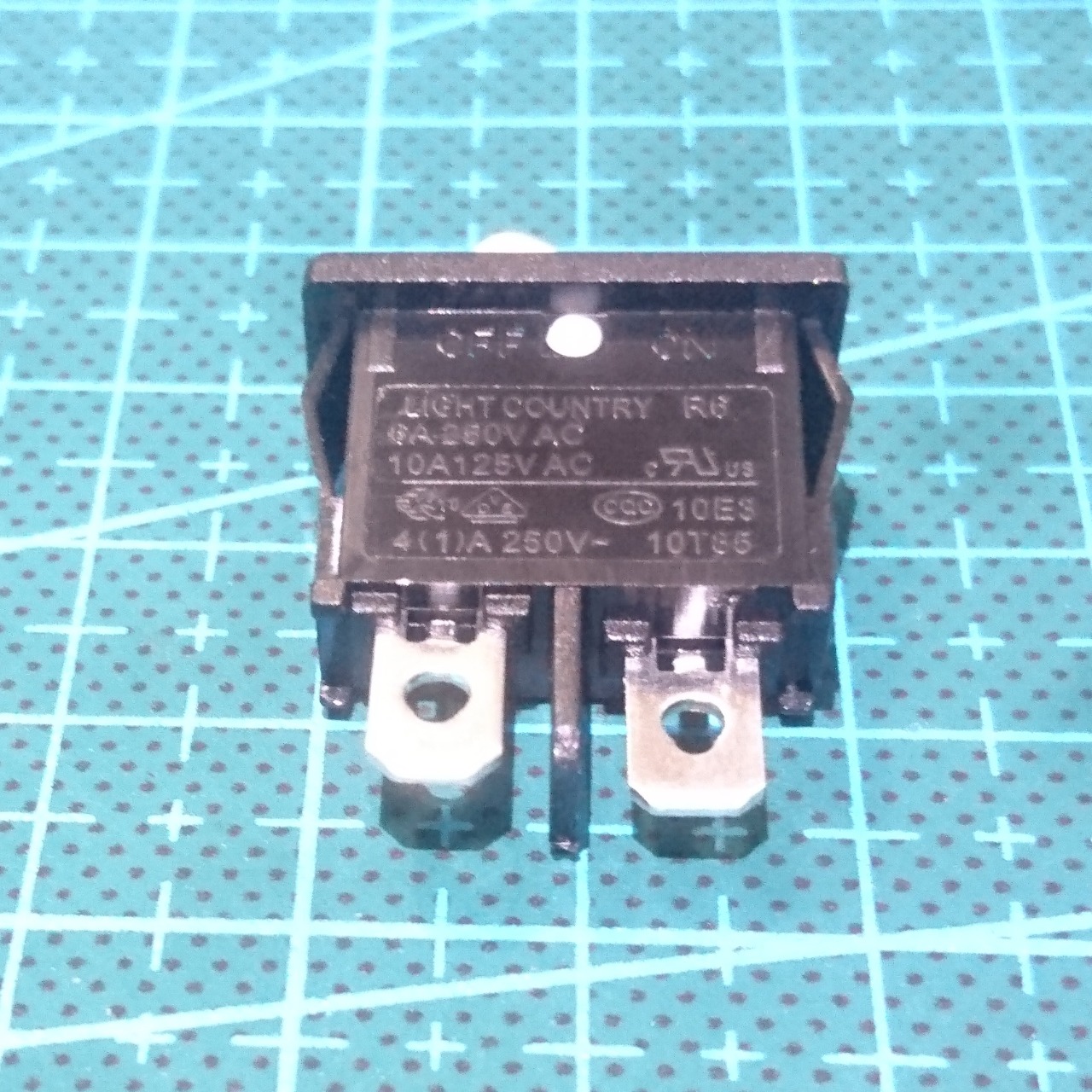 Rocker Switch On/Off SPST 6A 250VAC Panel Mount :: Micro JPM