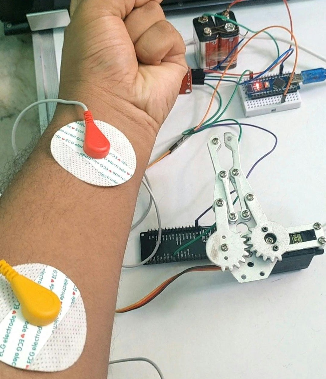 Biomedical Sensor Pad (EEG, ECG, EMG) :: Micro JPM